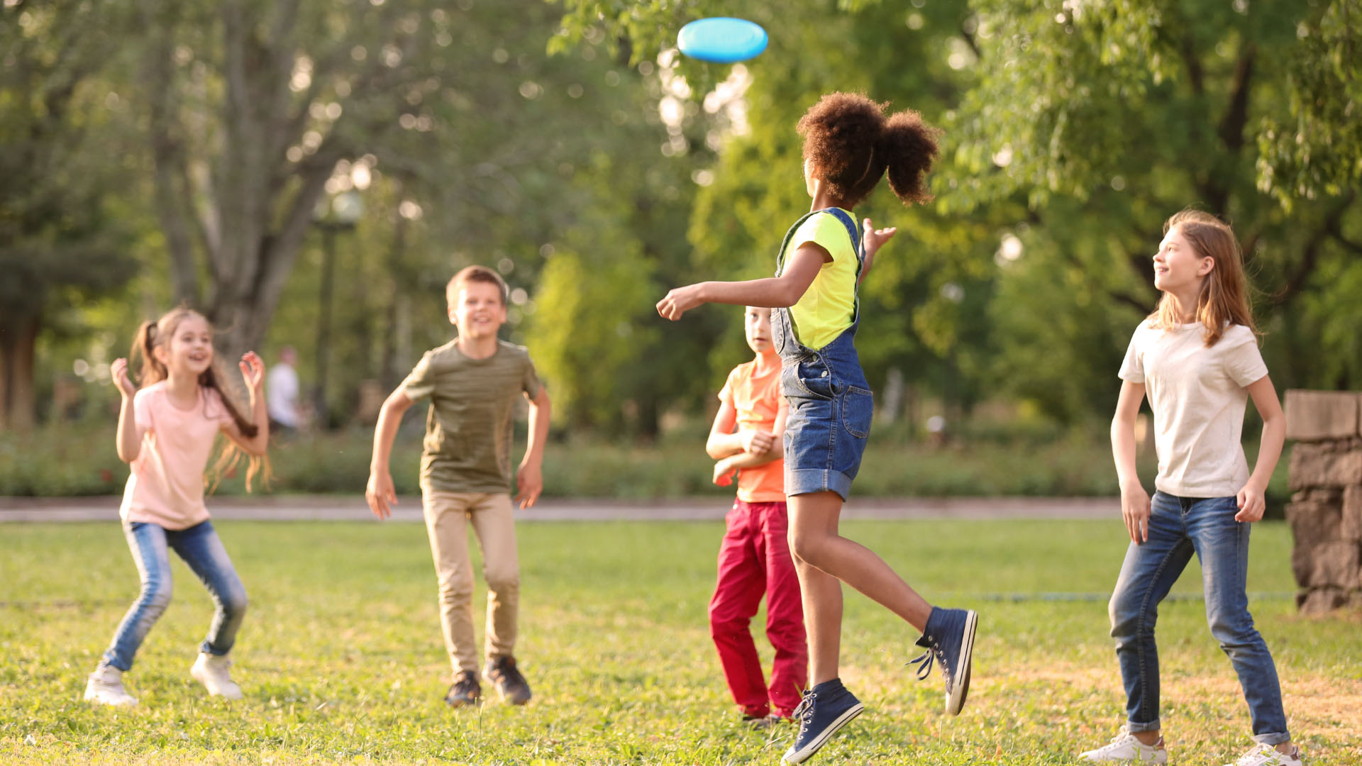 First frisbees produced | Sky HISTORY TV Channel