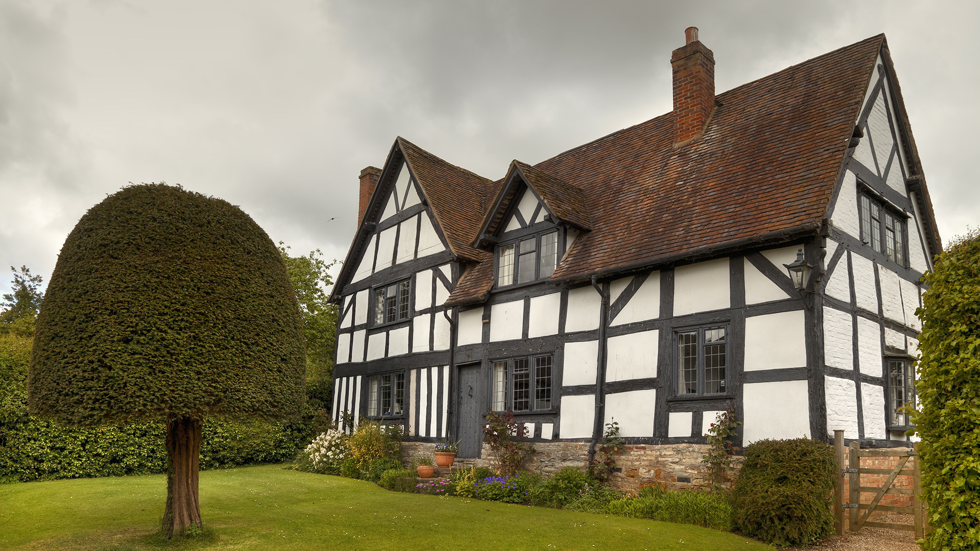 The people of Tudor England | Sky HISTORY TV Channel