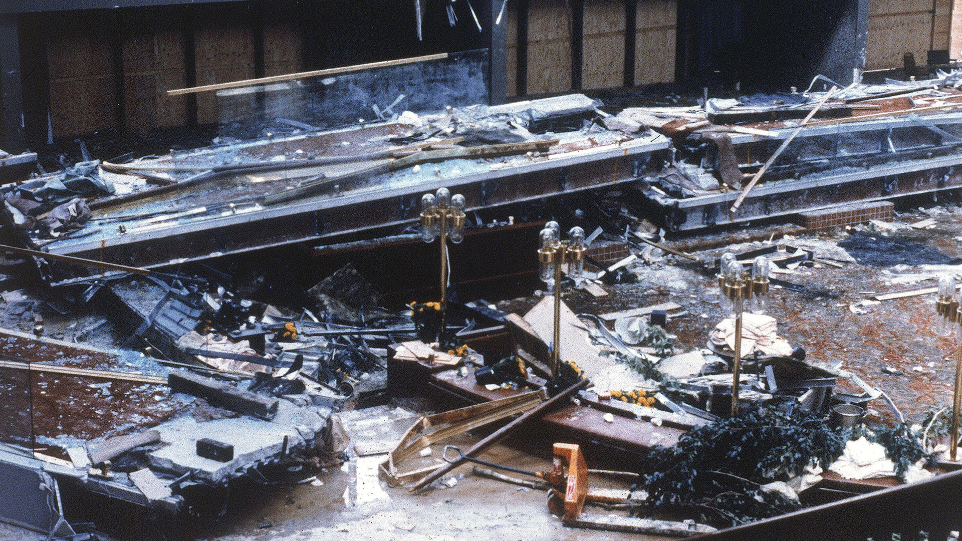 Hyatt Regency walkway collapse: America's most devastating engineering ...